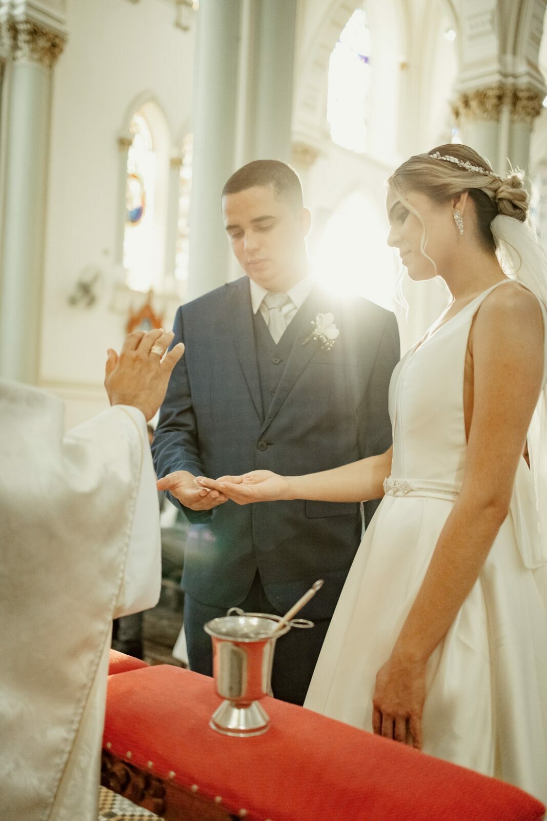 Casamento na igreja matriz de Bom Despacho - MG | Ana & Flávio ...